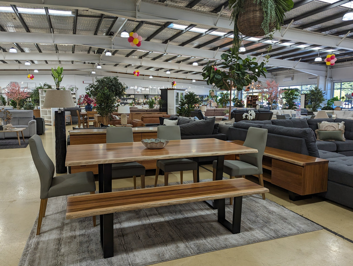 Dining Tables – SEL f LESS